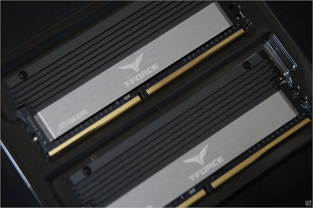 TeamGroup T-Force DDR4-3733 CL14 XTREEM 간단 리뷰 - FAST1