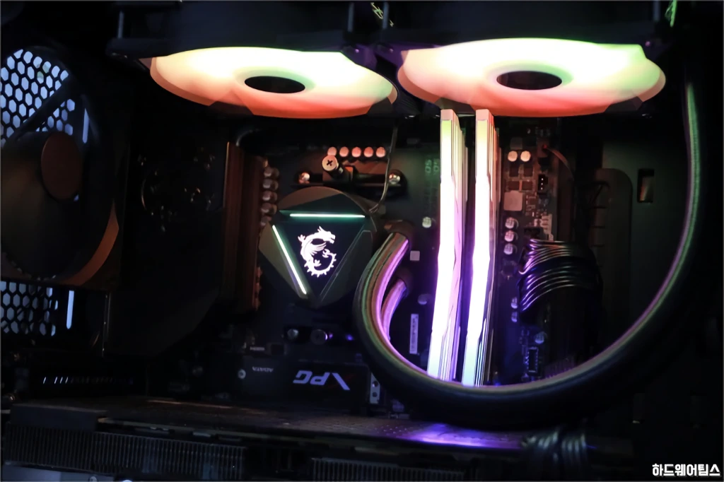 OLOy DDR4-3200 CL14 WarHawk PLATINUM SE RGB 화이트 간단 리뷰 - FAST1