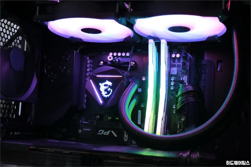 OLOy DDR4-3200 CL14 WarHawk PLATINUM SE RGB 화이트 간단 리뷰 - FAST1